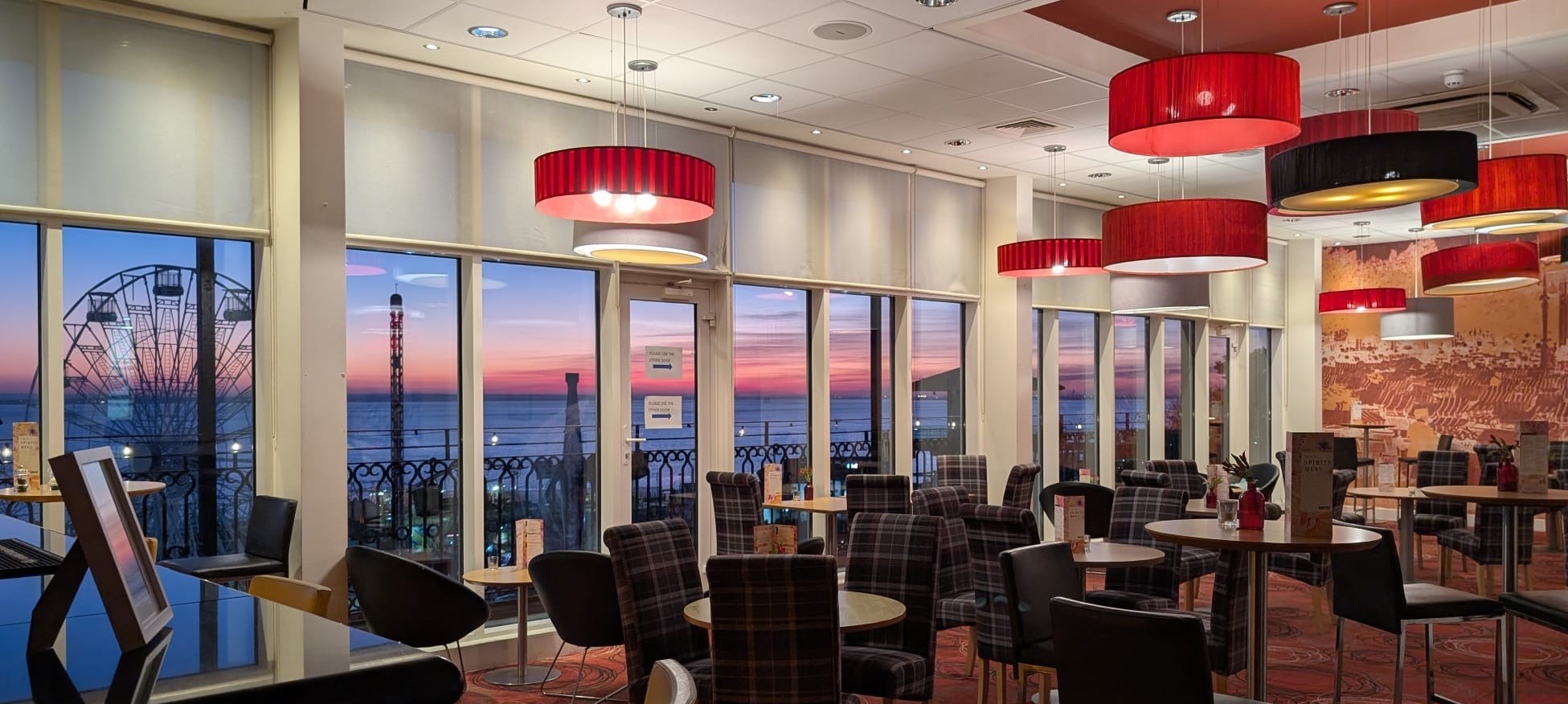 Pier View restaurant and bar - Visit Southend