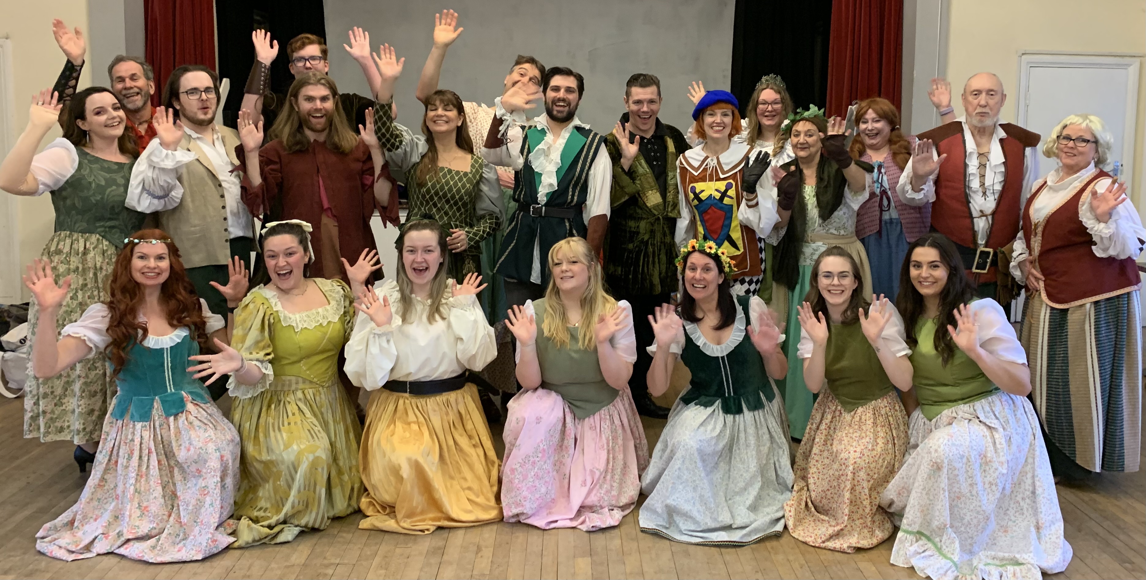 Robin Hood the Pantomime - Visit Southend